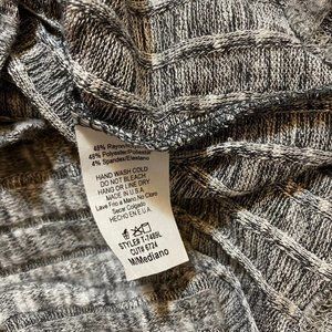 No brand / Not sure | Tops | Gojane Gray Ribbed Turtleneck Crop Top ...